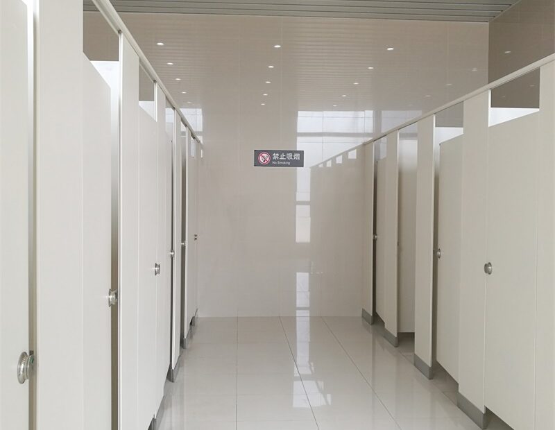 Maximizing Privacy And Accessibility With Toilet Stall Dividers - Jialifu Toilet Cubicles